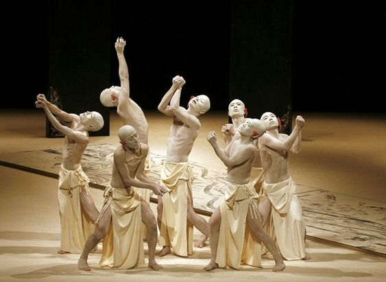 Butoh Theatre Butoh, The Most Fascinating Japanese Contemporary Dance