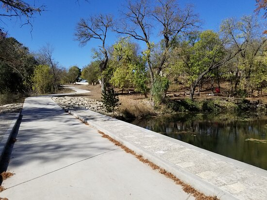 Bicycle Kerrville River Trail – Hill Country Outdoors