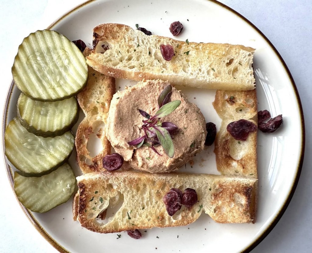 Dine Out – Wild Rose Food and Spirits – The Estes Park Newcomers Club